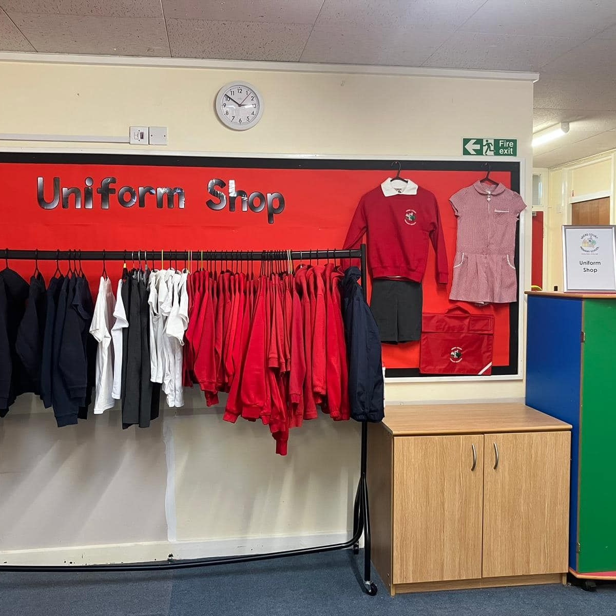 Miers Court Primary School - Uniform Shop